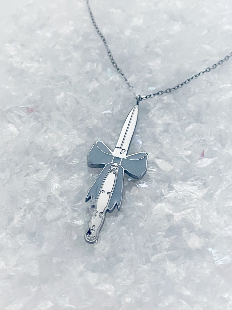 Bow Blade Necklace – elitaharkov.com